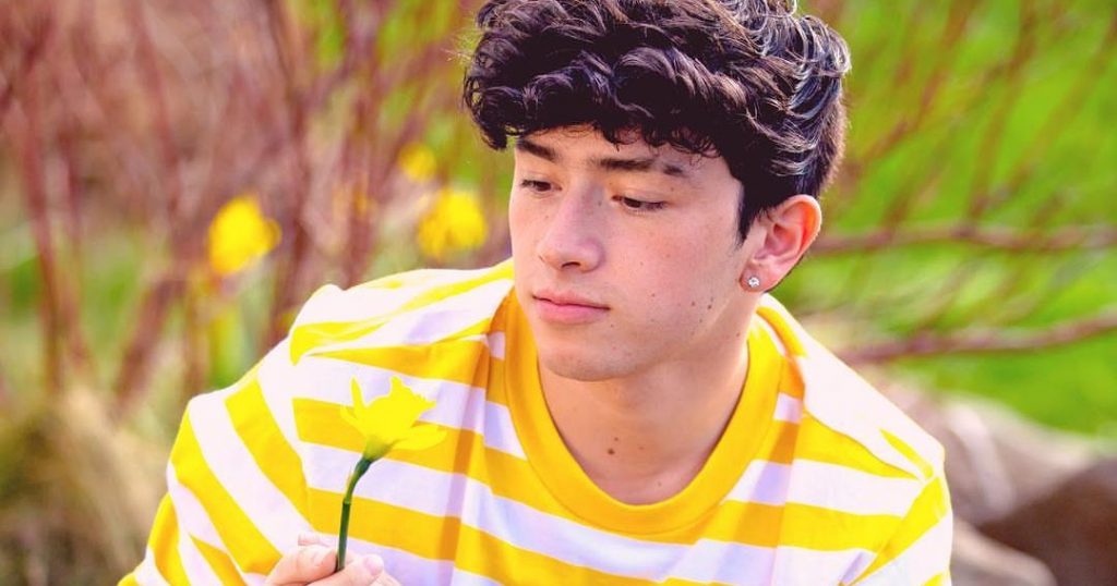 Levi Underhill Wallpapers {New*} 48+ Pictures, Images & Photos ...