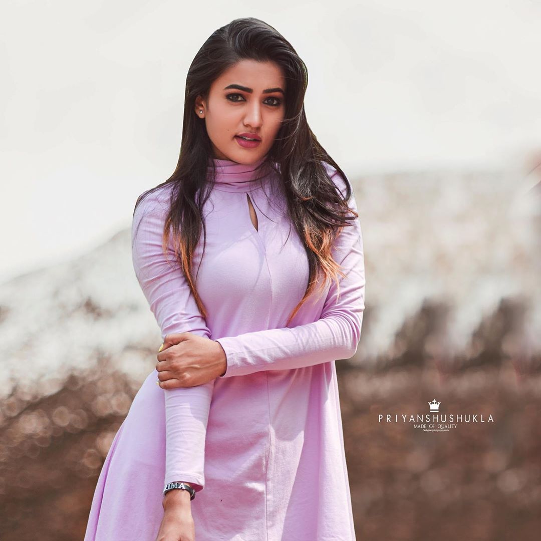 [100+] Garima Chaurasia Wallpapers 2024