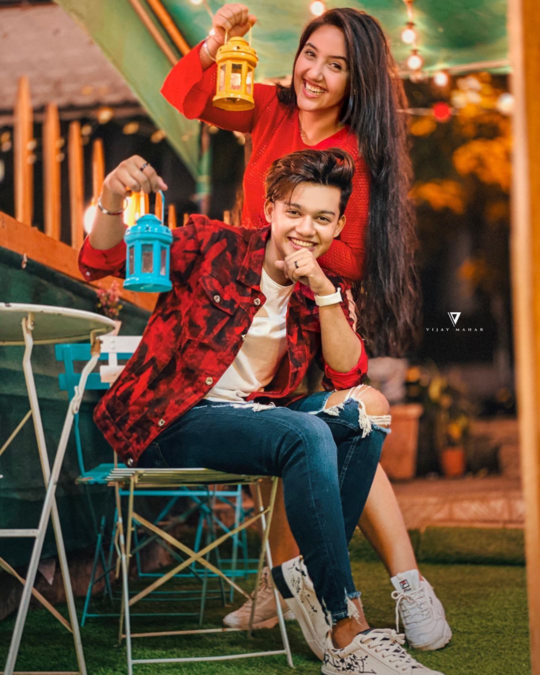 Riyaz Aly Wallpapers, Photos, Images & Pictures Chilling With My Family ...