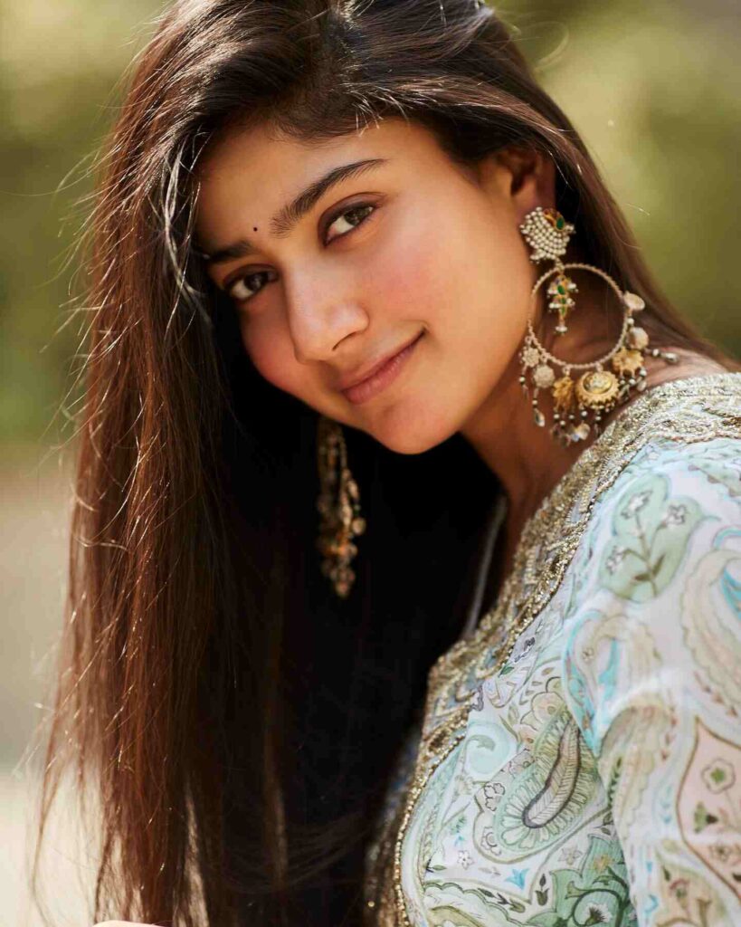[100+ New] Sai Pallavi Wallpapers 2025 - FinetoShine