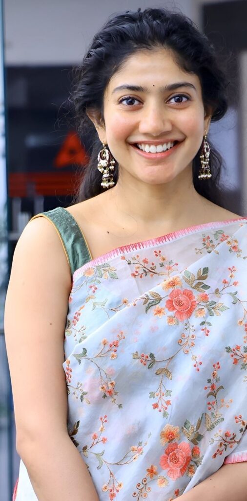 [100+ New] Sai Pallavi Wallpapers 2025 - FinetoShine