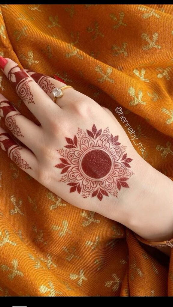 200+ Simple Mehndi Designs | Easy Peasy Yet Beautiful! 2025 - FinetoShine