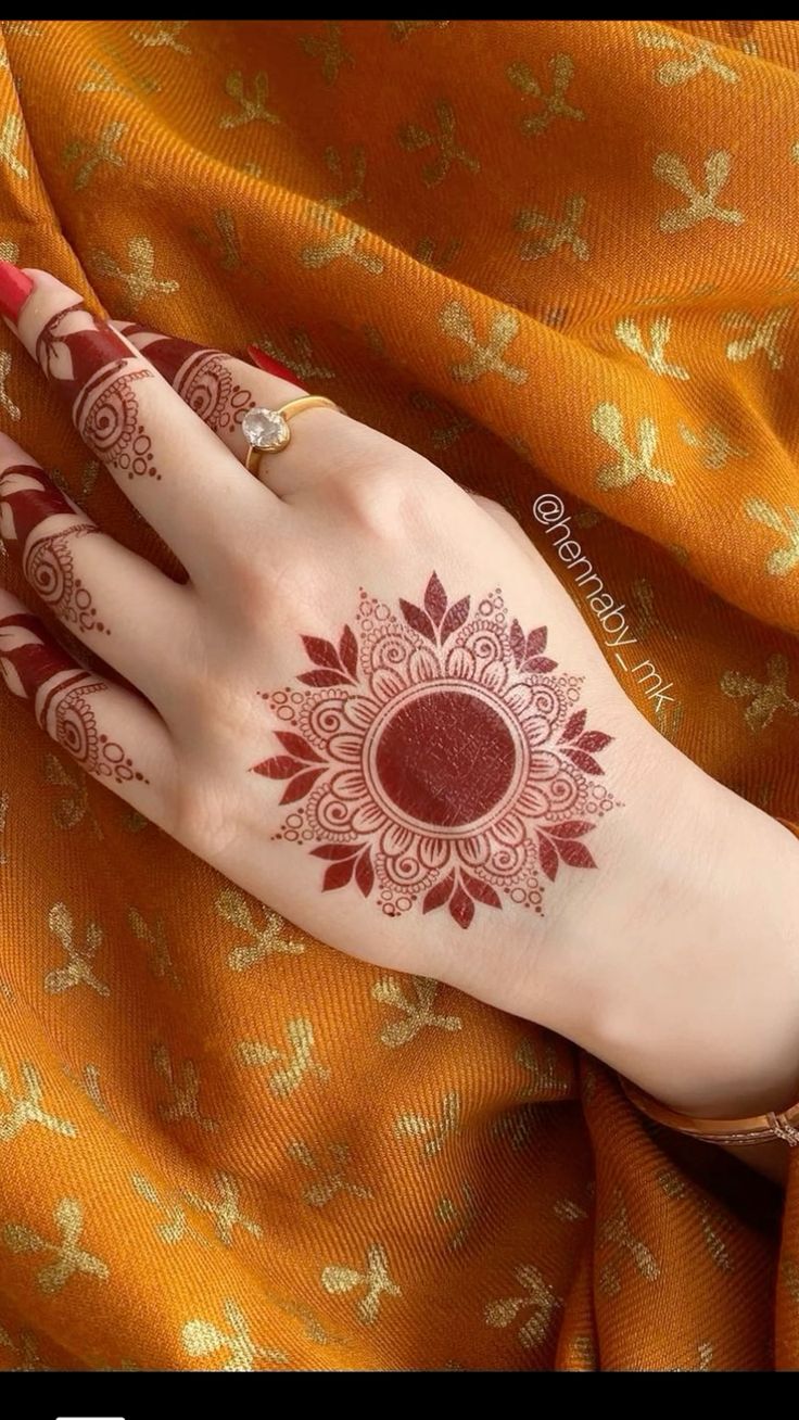 200+ Simple Mehndi Designs | Easy Peasy Yet Beautiful! - FinetoShine